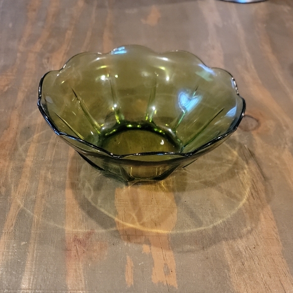 Anchor Hocking | Dining | Anchor Hocking Green Glass Serving Bowl ...